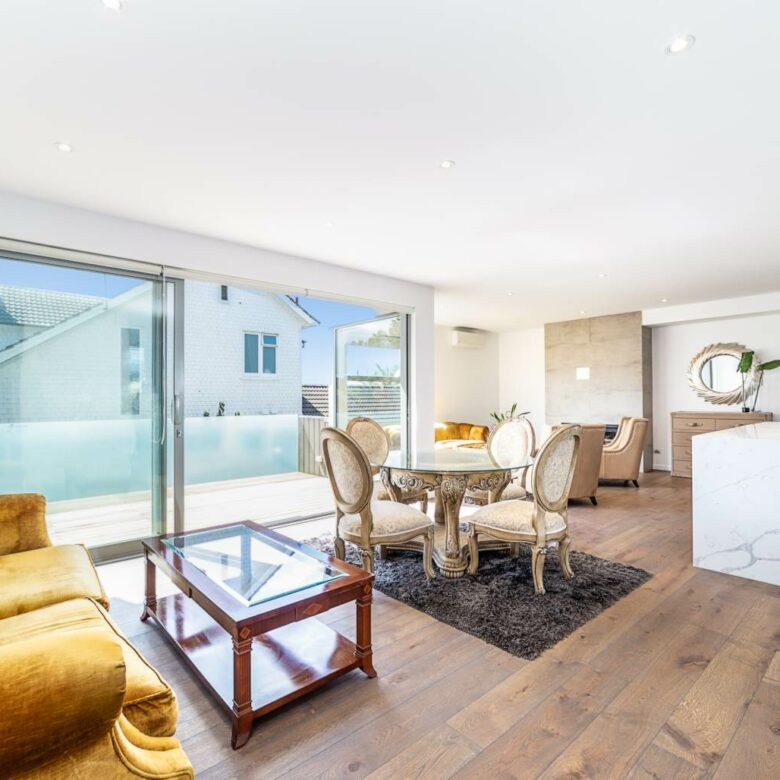 Toptile Bathrooms for Tiles & Bathroom Wares - Showcase