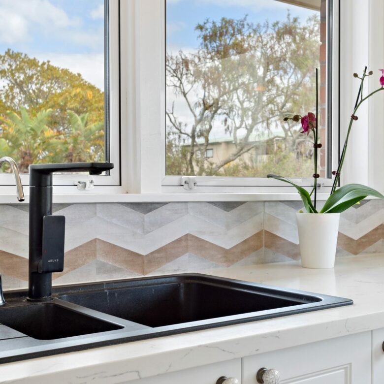 Toptile Bathrooms for Tiles & Bathroom Wares - Showcase