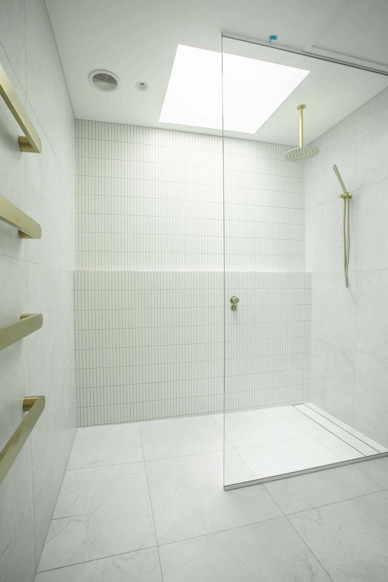Frameless Shower Walk-in Glass less than W1000mm | Price Includes ...